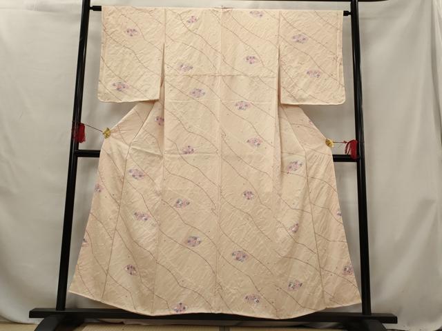 ■■■　サイズ　■■■ 身丈 152cm（肩から） 裄丈 62cm 袖丈 51cm　縫込み 4cm 袖幅 32cm 前幅 24.5cm 後幅 29.5cm 着物縫いこみ 内揚げ 0cm 裄 お袖側 約2cm　身頃側 約3.5cm ■■■　商...