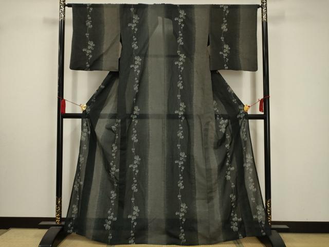 ■■■　サイズ　■■■ 身丈 164cm（肩から） 裄丈 64.5cm 袖丈 48cm　縫込み 2cm 袖幅 33cm 前幅 24cm 後幅 29.5cm 着物縫いこみ 内揚げ 0cm 裄 お袖側 約1cm　身頃側 約1cm ■■■　商品詳...
