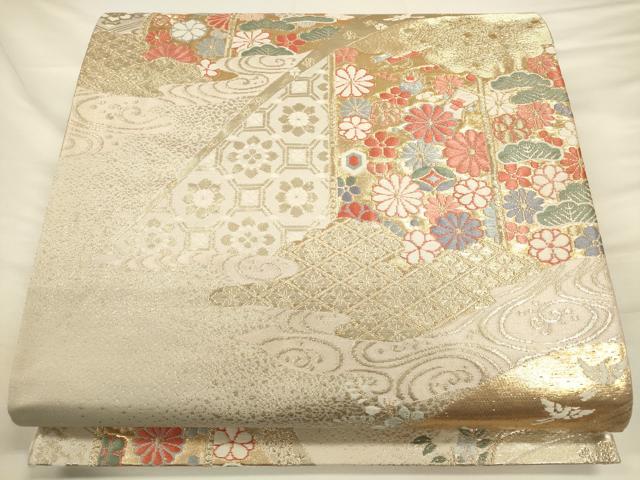 ■■■　サイズ　■■■ 長さ 412cm 幅 30cm程 ■■■　商品詳細　■■■ 【正絹】 詳細に関しましては、画像をご確認ください。 大変上質な逸品になります。 お安く出品致しますので、是非この機会にいかがでしょうか？ ※汚れ等に関しま...