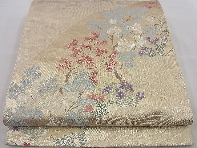 ■■■　サイズ　■■■ 長さ 416cm 幅 30cm程 ■■■　商品詳細　■■■ 【正絹・芯なし】 状態は接写画像のように 太鼓・柄止まり・裏地に薄い汚れがございますが その他特に目立ったシミ汚れなどもなく大変良い状態です。 大変上質な逸...
