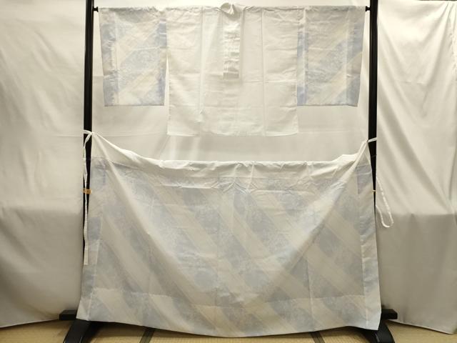■■■　サイズ　■■■ 裄丈 66cm 袖丈 48cm  袖幅 32.5cm 前幅 32cm 後幅 33cm 着物縫い込み 裄 お袖側 約5cm　身頃側 約0cm 巻裾 (下の部分) 幅 150cm　丈 90cm ■■■　商品詳細...
