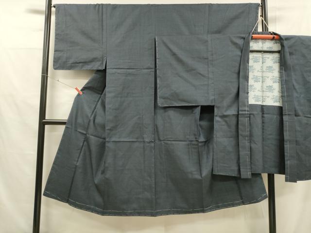 ■■■　サイズ　■■■ 【着物】 身丈 133.5cm（肩から） 裄丈 65cm 袖丈 44.5cm　縫込み 2.5cm 袖幅 33.5cm 前幅 24cm 後幅 30cm 着物縫いこみ 内揚げ 7.5cm 裄 お袖側 約1.5cm　身頃側...