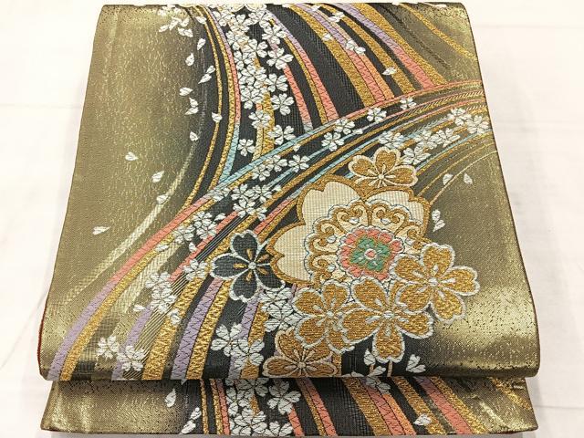 ■■■　サイズ　■■■ 長さ 428cm 幅 31cm程 ■■■　商品詳細　■■■ 【正絹】 詳細に関しましては、画像をご確認ください。 大変上質な逸品になります。 お安く出品致しますので、是非この機会にいかがでしょうか？ ※たれ先未かがり...