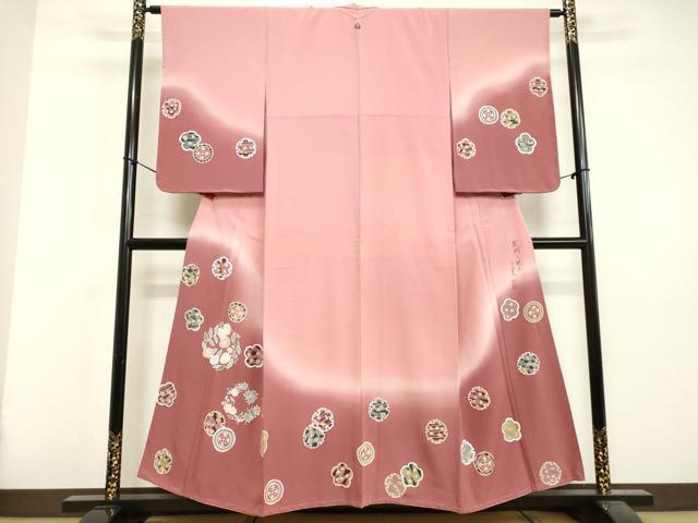 ■■■　サイズ　■■■ 身丈 155cm（肩から） 裄丈 63cm 袖丈 64cm　縫込み 4cm 袖幅 33cm 前幅 24.5cm 後幅 29cm 着物縫いこみ 内揚げ 12cm 裄 お袖側 約3cm　身頃側 約5cm ■■■　商品詳細...