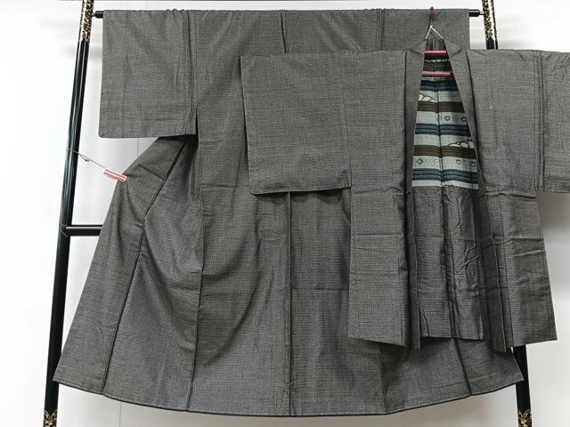 ■■■　サイズ　■■■ 【着物】 身丈 136cm（肩から） 裄丈 63cm 袖丈 48cm　縫込み 0cm 袖幅 32cm 前幅 26.5cm 後幅 30.5cm 着物縫いこみ 内揚げ 4.5cm 裄 お袖側 約3cm　身頃側 約1.5c...