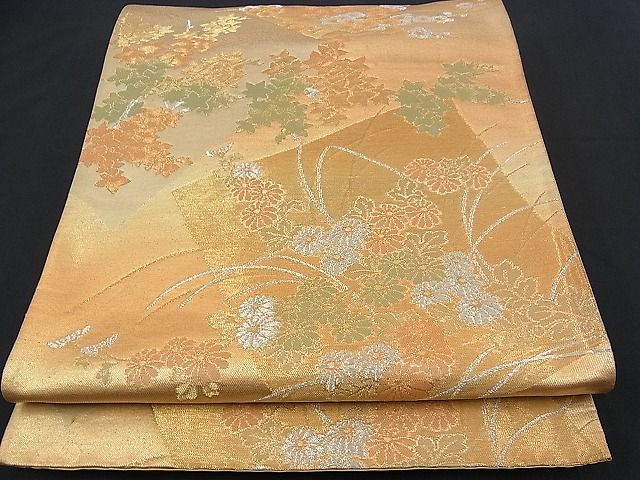 ■■■　サイズ　■■■ 長さ 412cm 幅 30cm程 ■■■　商品詳細　■■■ 【正絹・芯なし】 状態は接写画像のように 手先から前柄付近に折れ山の薄い線汚れ 柄止まりに薄い汚れがございますが その他特に目立ったシミ汚れなどもなく大変良...