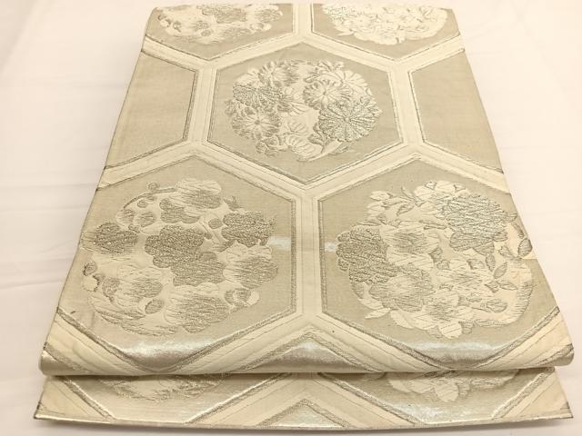 ■■■　サイズ　■■■ 長さ 420cm 幅 30.5cm程 ■■■　商品詳細　■■■ 【正絹・未仕立て】 詳細に関しましては、画像をご確認ください。 大変上質な逸品になります。 お安く出品致しますので、是非この機会にいかがでしょうか？ ※...