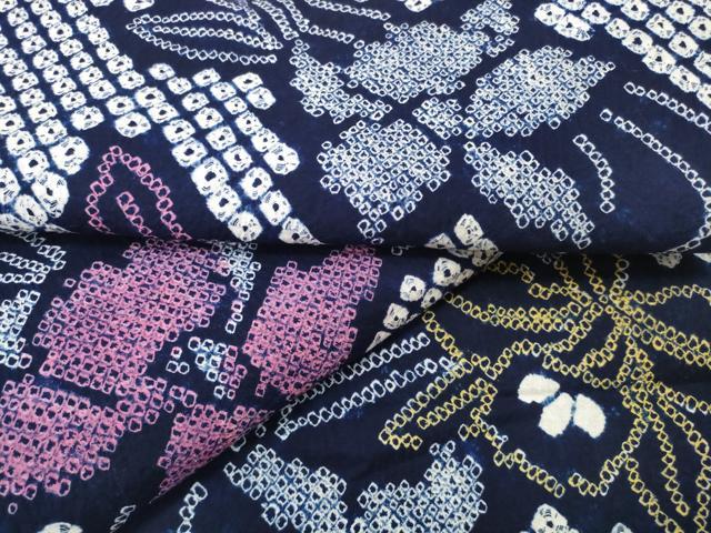 ■■■　サイズ　■■■ 長さ　着尺分あり 幅　　約38cm ■■■　商品詳細　■■■ 【綿・未使用】 状態は特に目立ったシミ汚れなどもなく大変良い状態です。 人気の高い“有松鳴海絞り”の浴衣でございます。 “鳴海絞り”ならではの表情を生み出...