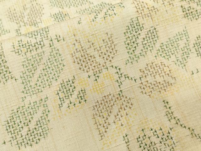 ■■■　サイズ　■■■ 身丈 157cm（肩から） 裄丈 63cm 袖丈 44cm　縫込み 4cm 袖幅 33cm 前幅 23cm 後幅 28cm 着物縫いこみ 内揚げ 0cm 裄 お袖側 約2cm　身頃側 約4cm ■■■　商品詳細　■■...