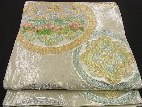 ■■■　サイズ　■■■ 長さ 404cm 幅 30cm程 ■■■　商品詳細　■■■ 【正絹・芯なし】 状態は接写画像のように 柄止まりに薄い汚れがございますが その他特に目立ったシミ汚れなどもなく大変良い状態です。 着用時には見えない部分に...