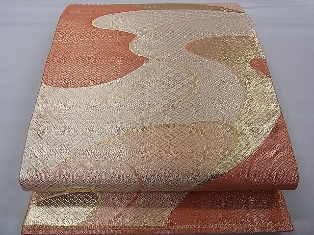 ■■■　サイズ　■■■ 長さ 436cm 幅 30.5cm程 ■■■　商品詳細　■■■ 【正絹】 状態は締めてはおりますが 特に目立ったシミ汚れなどもなく大変良い状態です。 大変上質な逸品になります。 お安く出品致しますので、是非この機会に...