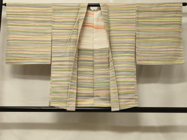 ■■■　サイズ　■■■ 身丈 75cm（肩から） 裄丈 64cm 袖丈 45.5cm　縫込み 3.5cm 袖幅 33cm 前幅 16.5cm 後幅 28.5cm 裄 お袖側 約2cm　身頃側 約2.5cm ■■■　商品詳細　■■■ 【正絹・...