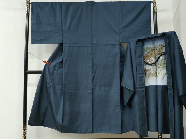 ■■■　サイズ　■■■ 【着物】 身丈 143cm（肩から） 裄丈 67.5cm 袖丈 48.5cm　縫込み 6cm 袖幅 34cm 前幅 25cm 後幅 31cm 着物縫いこみ 内揚げ 7cm 裄 お袖側 約2cm　身頃側 約2.5cm ...