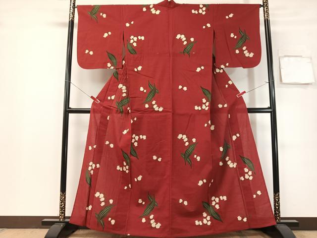 ■■■　サイズ　■■■ 身丈 161.5cm（肩から） 裄丈 65.5cm 袖丈 49cm　縫込み 5cm 袖幅 32.5cm 前幅 23cm 後幅 28.5cm 着物縫いこみ 内揚げ 0cm 裄 お袖側 約2cm　身頃側 約1.5cm ■...