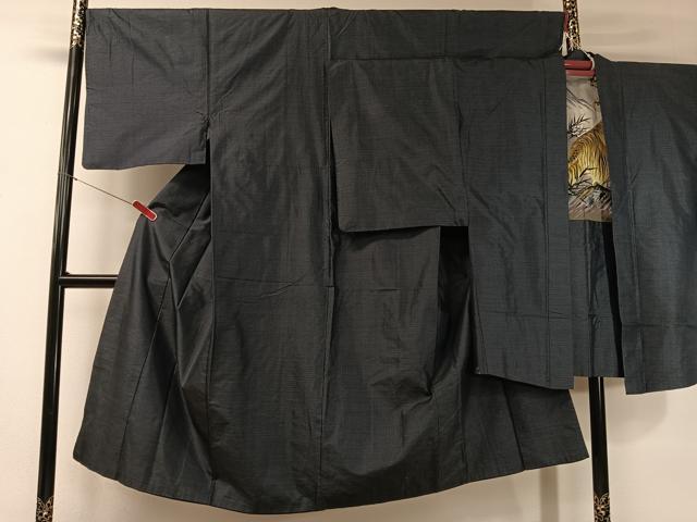 ■■■　サイズ　■■■ 【着物】 身丈 137cm（肩から） 裄丈 67.5cm 袖丈 49cm　縫込み 3cm 袖幅 33.5cm 前幅 24.5cm 後幅 29cm 着物縫いこみ 内揚げ 8.5cm 裄 お袖側 約3cm　身頃側 約1....