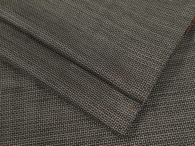 ■■■　サイズ　■■■ 身丈 162cm（肩から） 裄丈 65.5cm 袖丈 45.5cm　縫込み 5cm 袖幅 34cm 前幅 25cm 後幅 30cm 着物縫いこみ 内揚げ 3cm 裄 お袖側 約4cm　身頃側 約4cm ■■■　商品詳...