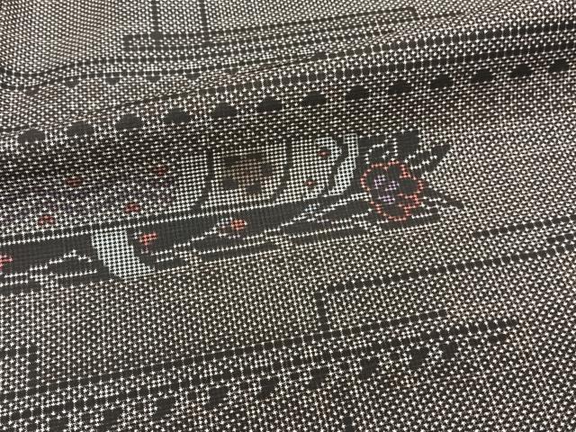 ■■■　サイズ　■■■ 身丈 155.5cm（肩から） 裄丈 61.5cm 袖丈 47cm　縫込み 7cm 袖幅 32cm 前幅 23.5cm 後幅 28cm 着物縫いこみ 内揚げ 4cm 裄 お袖側 約2.5cm　身頃側 約4.5cm ■...