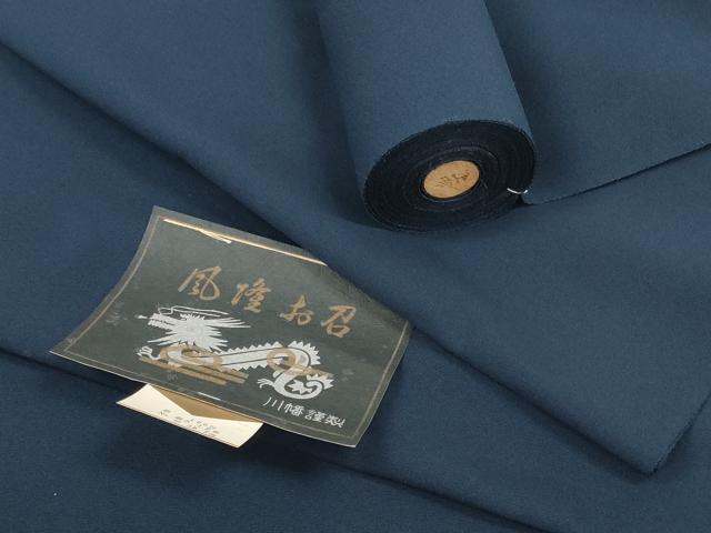 ■■■　サイズ　■■■ 長さ　　着尺分あり 幅　　　約38.5cm ■■■　商品詳細　■■■ 【正絹・未使用】 状態は接写画像のように表地所々に薄い汚れがございます。 大変上質な逸品になります。 お安く出品致しますので、是非この機会にいかが...