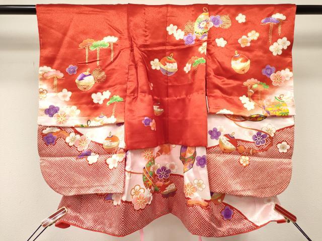 ■■■　サイズ　■■■ 【祝着】 身丈 62cm（肩から） 裄丈 37cm（肩上げ　4cm） 袖丈 52.5cm　縫込み 1.5cm 袖幅 25.5cm 前幅 15cm 後幅 19.5cm 着物縫いこみ 内揚げ 0cm （腰上げ　14cm）...