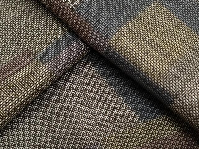 ■■■　サイズ　■■■ 身丈 161.5cm（肩から） 裄丈 65cm 袖丈 47.5cm　縫込み 5cm 袖幅 33cm 前幅 25cm 後幅 29cm 着物縫いこみ 内揚げ 3cm 裄 お袖側 約4cm　身頃側 約5cm ■■■　商品詳...