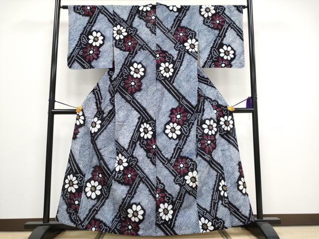 ■■■　サイズ　■■■ 身丈 161.5cm（肩から） 裄丈 63.5cm 袖丈 48.5cm　縫込み 3.5cm 袖幅 32.5cm 前幅 23cm 後幅 29cm 着物縫いこみ 内揚げ 0cm 裄 お袖側 約 1cm　身頃側 約 1cm...