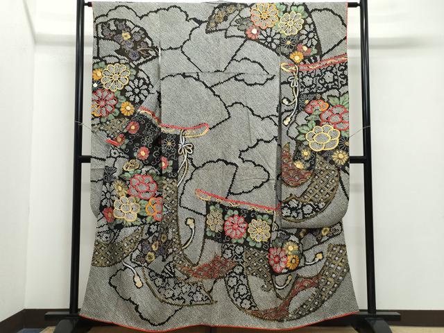 ■■■　サイズ　■■■ 身丈 157cm（肩から） 裄丈 62.5cm 袖丈 110cm　縫込み 5.5cm 袖幅 32.5cm 前幅 24cm 後幅 30cm 着物縫いこみ 内揚げ 8.5cm 裄 お袖側 約1cm　身頃側 約2cm ■■...