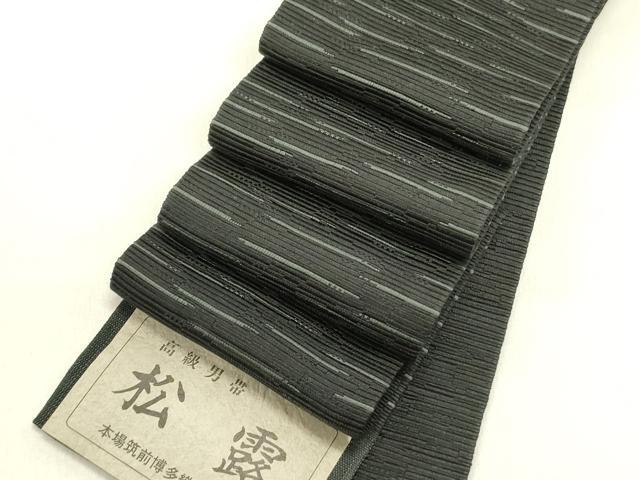 ■■■　サイズ　■■■ 長さ 420cm 幅 10cm程 ■■■　商品詳細　■■■ 【正絹・未使用】 状態は一度も締めておらず 特に目立ったシミ汚れなどもなく大変良い状態です。 本場筑前博多織は、 福岡県福岡市博多区やその周辺で生産される絹...