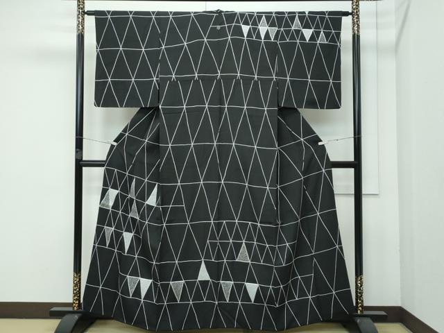 ■■■　サイズ　■■■ 身丈 161cm（肩から） 裄丈 62.5cm 袖丈 50.5cm　 縫込み 4.5cm 袖幅 32.5cm 前幅 23.5cm 後幅 30cm 着物縫いこみ 内揚げ 1.5cm 裄 お袖側 約 3cm　身頃側 約 ...