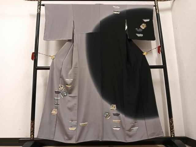 ■■■　サイズ　■■■ 身丈 153.5cm（肩から） 裄丈 64cm 袖丈 46cm　縫込み 7cm 袖幅 32cm 前幅 22cm 後幅 26.5cm 着物縫いこみ 内揚げ 9cm 裄 お袖側 約3cm　身頃側 約2cm ■■■　商品詳...