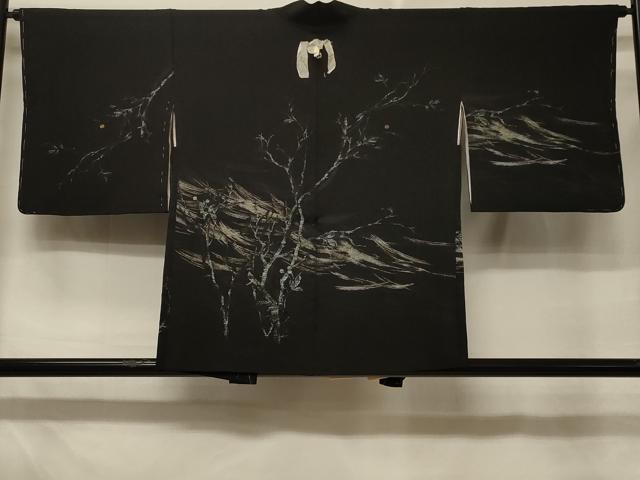■■■　サイズ　■■■ 身丈 78cm（肩から） 裄丈 65cm 袖丈 45.5cm　縫込み 2cm 袖幅 32.5cm 前幅 18cm 後幅 29.5cm 裄 お袖側 約1cm　身頃側 約0cm ■■■　商品詳細　■■■ 【正絹・一つ紋・...
