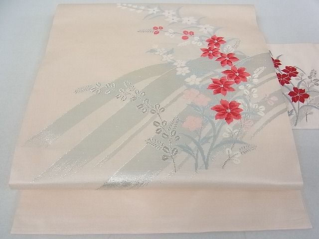 ■■■　サイズ　■■■ 長さ 357.5cm 幅 30.5cm程 ■■■　商品詳細　■■■ 【正絹】 状態は接写画像のように 太鼓上部・胴回り・裏地に薄い汚れ 前柄に糸ほつれがございますが その他特に目立ったシミ汚れなどもなく大変良い状態で...