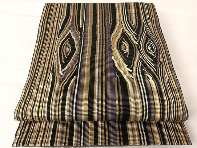 ■■■　サイズ　■■■ 長さ 452cm 幅 31cm程 ■■■　商品詳細　■■■ 【正絹】 状態は接写画像のように 耳部分に糸解けがございますが その他特に目立ったシミ汚れなどもなく大変良い状態です。 ひと目で別格のものとわかる独特の絹糸...