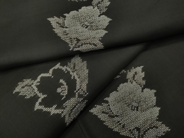 ■■■　サイズ　■■■ 身丈 162cm（肩から） 裄丈 67cm 袖丈 49cm　縫込み 5cm 袖幅 35cm 前幅 23.5cm 後幅 29cm 着物縫いこみ 内揚げ 4cm 裄 お袖側 約2cm　身頃側 約3cm ■■■　商品詳細　...