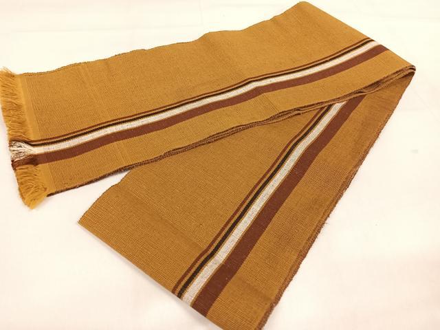 ■■■　サイズ　■■■ 長さ 330cm 幅 16cm程 ■■■　商品詳細　■■■ 【正絹】 状態は接写画像のように胴回りに薄いシミがございますが その他特に目立ったシミ汚れなどもなく大変良い状態です。 本場黄八丈とは天然染料を用い手織りで...