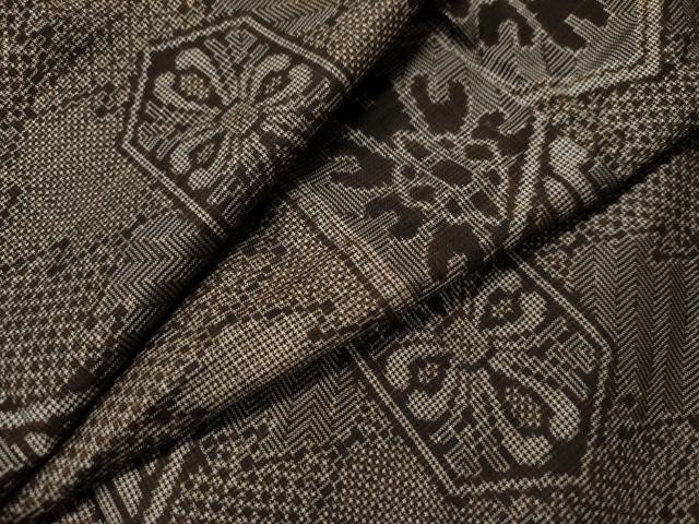 ■■■　サイズ　■■■ 身丈 146cm（肩から） 裄丈 62.5cm 袖丈 46cm　縫込み 2cm 袖幅 33cm 前幅 23cm 後幅 29cm 着物縫いこみ 内揚げ 0cm 裄 お袖側 約3cm　身頃側 約3cm ■■■　商品詳細　...