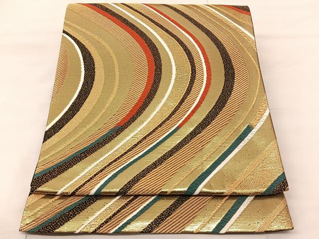 ■■■　サイズ　■■■ 長さ 432cm 幅 31cm程 ■■■　商品詳細　■■■ 【正絹】 詳細に関しましては、画像をご確認ください。 大変上質な逸品になります。 お安く出品致しますので、是非この機会にいかがでしょうか？ ※汚れ等に関しま...