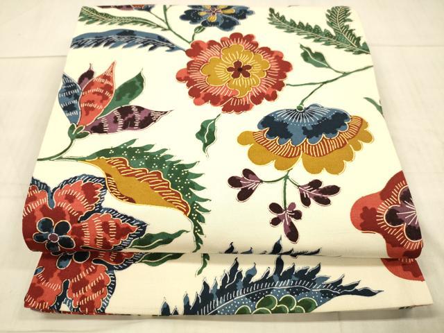 ■■■　サイズ　■■■ 長さ 352cm 幅 30cm程 ■■■　商品詳細　■■■ 【正絹】 状態は接写画像のように 裏地に薄い汚れがございますが その他表地は特に目立ったシミ汚れなどもなく大変良い状態です。 着用時には見えない部分になるか...