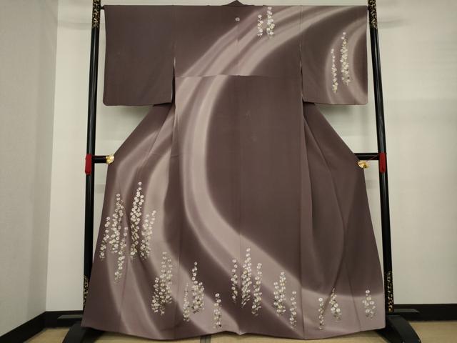 ■■■　サイズ　■■■ 身丈 161cm（肩から） 裄丈 66cm 袖丈 53cm　縫込み 5cm 袖幅 34cm 前幅 27cm 後幅 32cm 着物縫いこみ 内揚げ 6cm 裄 お袖側 約1cm　身頃側 約4cm ■■■　商品詳細　■■...