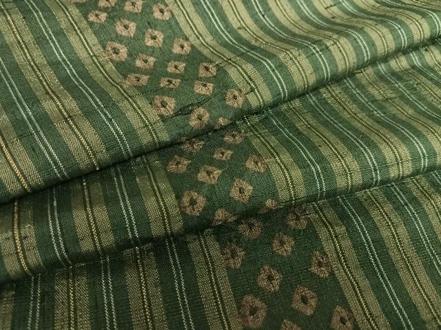 ■■■　サイズ　■■■ 身丈 166.5cm（肩から） 裄丈 67cm 袖丈 48.5cm　縫込み 4.5cm 袖幅 34cm 前幅 24cm 後幅 29.5cm 着物縫いこみ 内揚げ 0cm 裄 お袖側 約2cm　身頃側 約3cm ■■■...