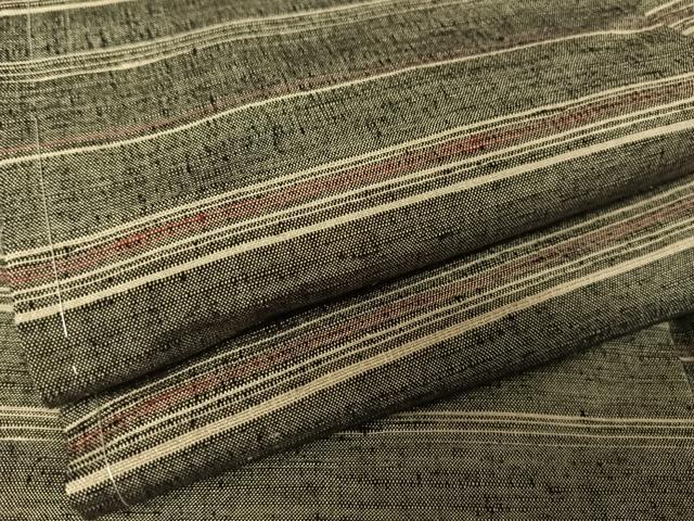 ■■■　サイズ　■■■ 身丈 161cm（肩から） 裄丈 66cm 袖丈 47cm　縫込み 0cm 袖幅 34cm 前幅 25.5cm 後幅 31cm 着物縫いこみ 内揚げ 0cm 裄 お袖側 約1cm　身頃側 約2cm ■■■　商品詳細　...