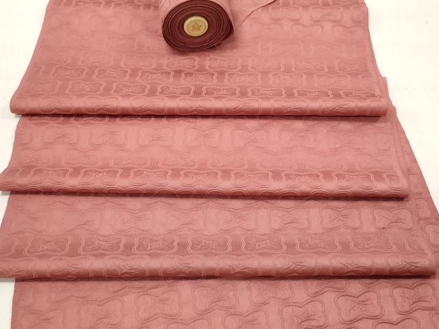 ■■■　サイズ　■■■ 長さ　　羽尺分あり 幅　　　約35cm ■■■　商品詳細　■■■ 【正絹・未使用】 状態は接写画像のように反端から約52cmに穴開きがございます。 大変上質な逸品になります。 お安く出品致しますので、是非この機会にい...