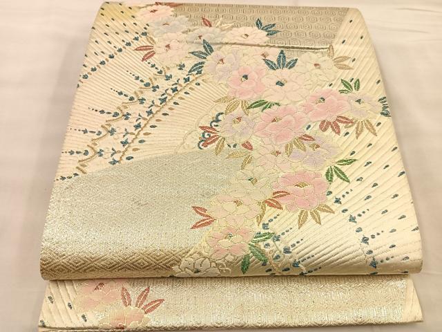 ■■■　サイズ　■■■ 長さ 432cm 幅 31cm程 ■■■　商品詳細　■■■ 【正絹・芯なし】 詳細に関しましては、画像をご確認ください。 大変上質な逸品になります。 お安く出品致しますので、是非この機会にいかがでしょうか？ ■■■　...