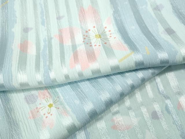 ■■■　サイズ　■■■ 身丈 136cm（肩から） 裄丈 69cm 袖丈 51cm　縫込み 3cm 袖幅 34.5cm 前幅 32cm 後幅 34cm 着物縫いこみ 内揚げ 0cm 裄 お袖側 約3cm　身頃側 約0cm ■■■　商品詳細　...