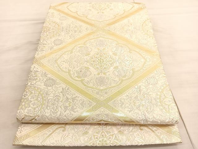 ■■■　サイズ　■■■ 長さ 428cm 幅 30cm程 ■■■　商品詳細　■■■ 【正絹】 状態は接写画像のように 太鼓に薄い汚れ、柄止まりに折れ山の薄い汚れ、耳部分に銀糸の変色がございますが その他特に目立ったシミ汚れなどもなく大変良い...