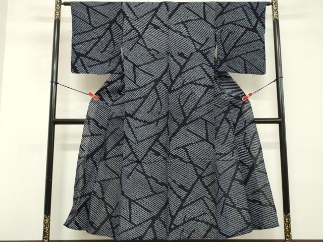 ■■■　サイズ　■■■ 身丈 147cm（肩から） 裄丈 62.5cm 袖丈 49cm　縫込み 2cm 袖幅 32cm 前幅 23cm 後幅 30cm 着物縫いこみ 内揚げ 0cm 裄 お袖側 約4cm　身頃側 約6cm ■■■　商品詳細　...