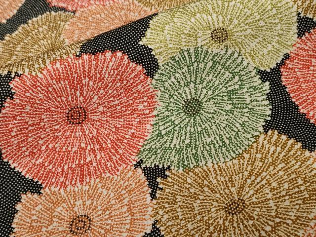 ■■■　サイズ　■■■ 身丈 152cm（肩から） 裄丈 62cm 袖丈 48cm　縫込み 2cm 袖幅 33cm 前幅 22cm 後幅 28.5cm 着物縫いこみ 内揚げ 0cm 裄 お袖側 約2.5cm　身頃側 約2cm ■■■　商品詳...