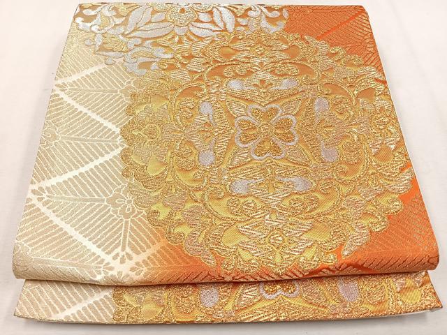 ■■■　サイズ　■■■ 長さ 424cm 幅 30cm程 ■■■　商品詳細　■■■ 【正絹・芯なし】 詳細に関しましては、画像をご確認ください。 大変上質な逸品になります。 お安く出品致しますので、是非この機会にいかがでしょうか？ ■■■　...