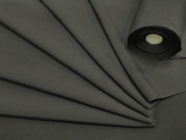 ■■■　サイズ　■■■ 長さ　　着尺分あり 幅　　　約36cm ■■■　商品詳細　■■■ 【正絹・未使用・紋付き】 状態は接写画像のように表地所々・裏面所々に汚れがございます。 大変上質な逸品になります。 お安く出品致しますので、是非この機...