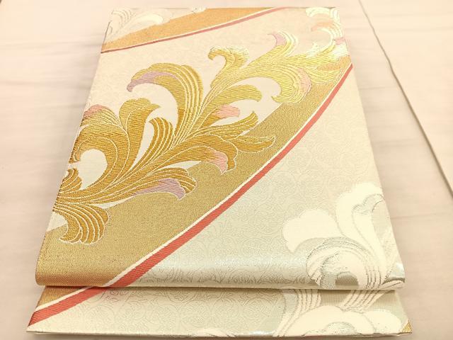 ■■■　サイズ　■■■ 長さ 428cm 幅 31cm程 ■■■　商品詳細　■■■ 【正絹】 詳細に関しましては、画像をご確認ください。 大変上質な逸品になります。 お安く出品致しますので、是非この機会にいかがでしょうか？ ※太鼓下部に金糸...