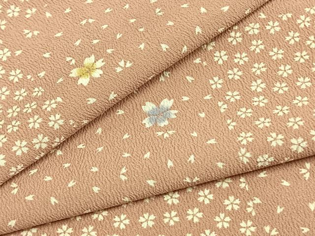 ■■■　サイズ　■■■ 身丈 162cm（肩から） 裄丈 67cm 袖丈 45cm　縫込み 2.5cm 袖幅 34cm 前幅 27cm 後幅 32cm 着物縫いこみ 内揚げ 0cm 裄 お袖側 約2.5cm　身頃側 約2cm ■■■　商品詳...